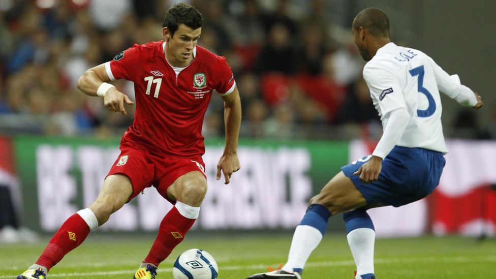 Beautiful and mathematical: Football as a numbers game - BBC News