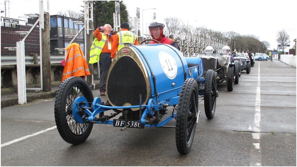 Manx Classic Rally: Racing cars spanning a century on show - BBC Sport