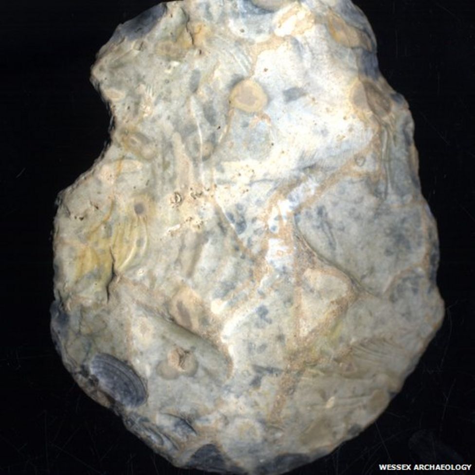 Quarry settlement finds near Windsor - BBC News