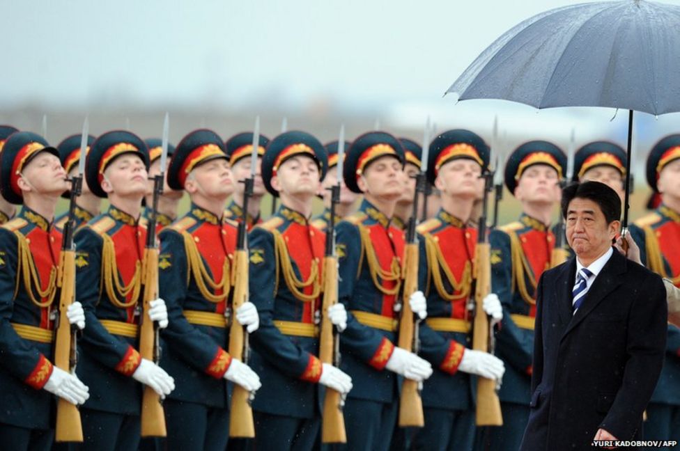 Day in pictures: 29 April 2013 - BBC News