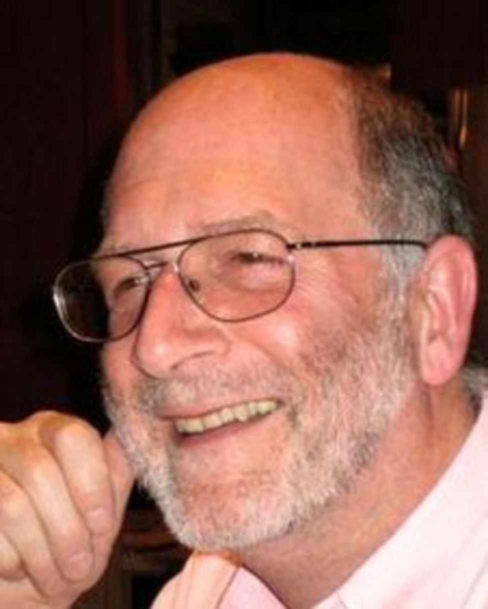 Bishop of Selby the Rt Rev Martin Wallace to retire - BBC News