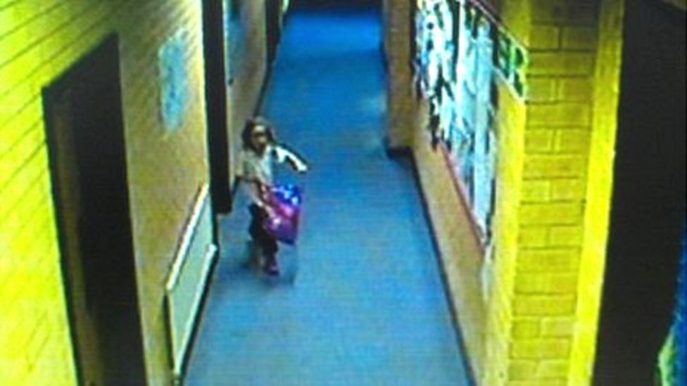 April Jones case: Mother's last moments with missing girl - BBC News