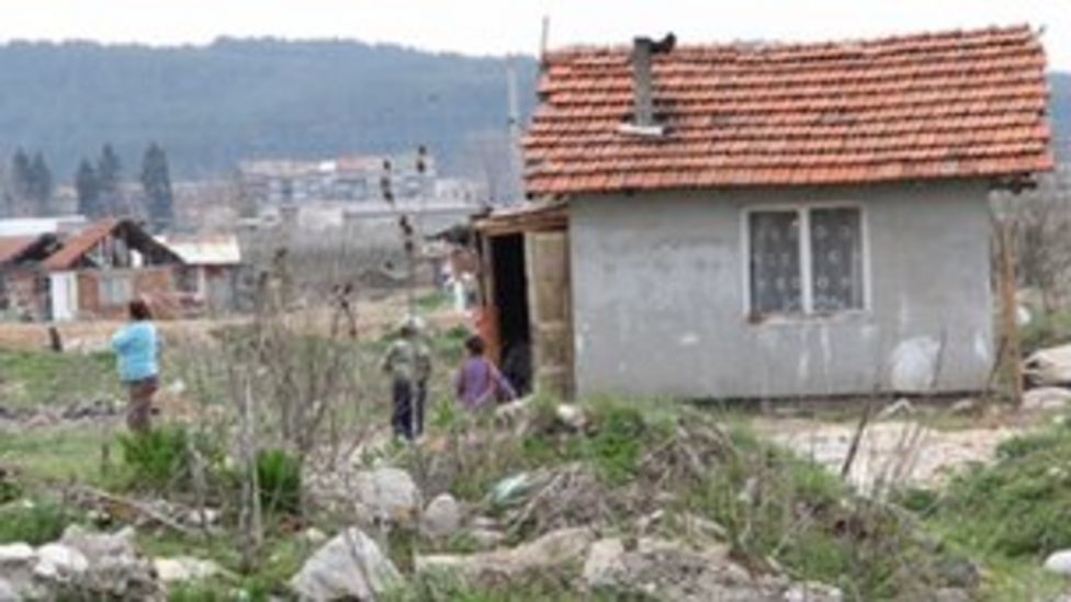 Poverty in Bulgaria drives more to make ultimate sacrifice - BBC News