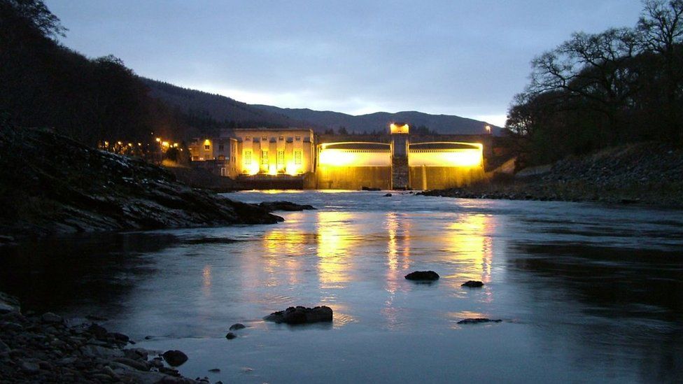 In pictures: 70 years of Scottish hydro power - BBC News