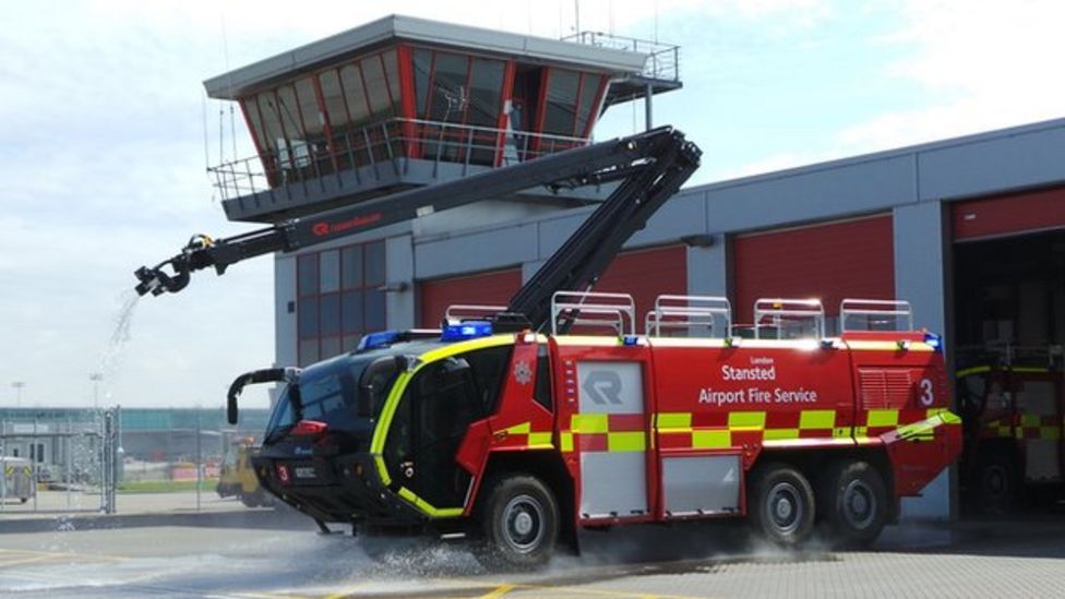 Transformers prototype become Stansted Airport fire trucks - BBC News