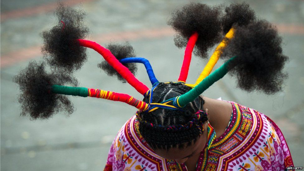 Amazing hairdos at Colombian Afro-hair contest - BBC Newsround