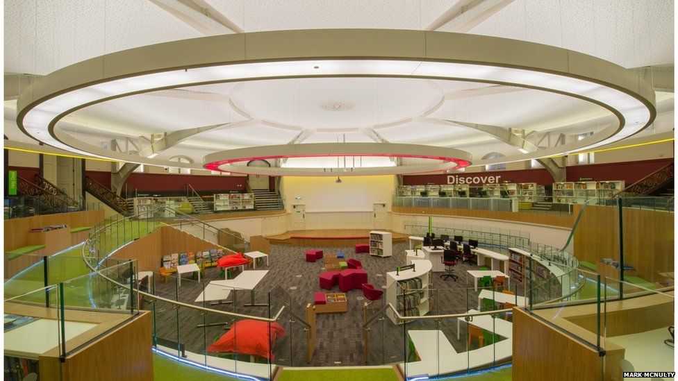 In pictures: Liverpool's restored £50m library - BBC News