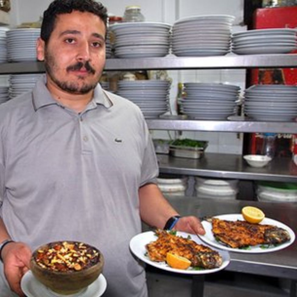 Keeping alive Gaza's culinary traditions - BBC News