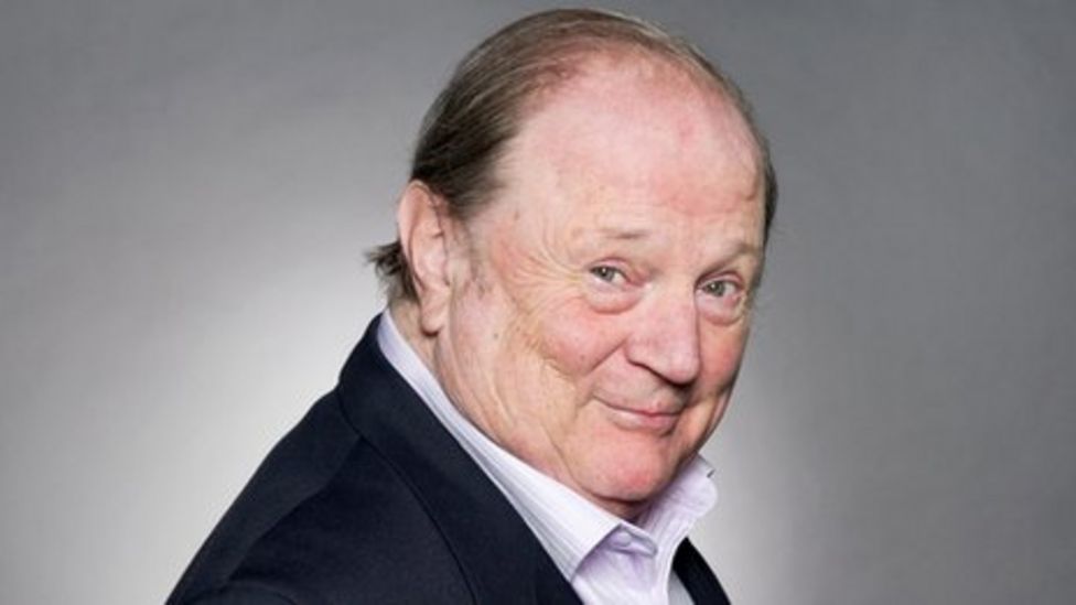 Emmerdale: Tributes paid to child actor Harry Whittaker - BBC News