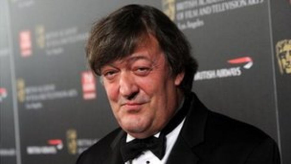 Stephen Fry to curate Royal Opera House festival - BBC News