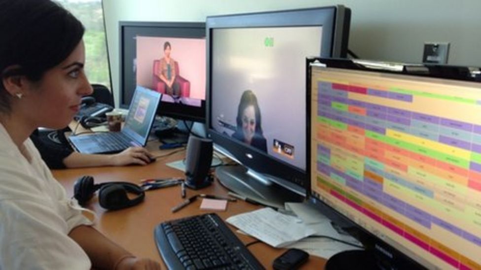 Almost human: Lab treats trauma with virtual therapy - BBC News