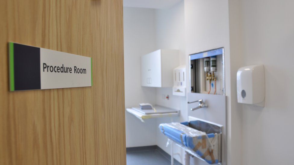 In pictures: Southmead Hospital Bristol - BBC News