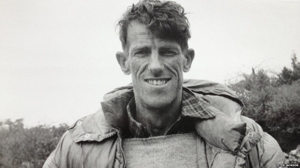 Unseen photographs show how the Everest story broke - BBC News