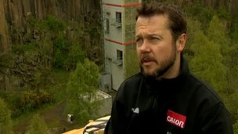 Adventurer Nick Hancock sets sail for 60 day Rockall attempt - BBC News