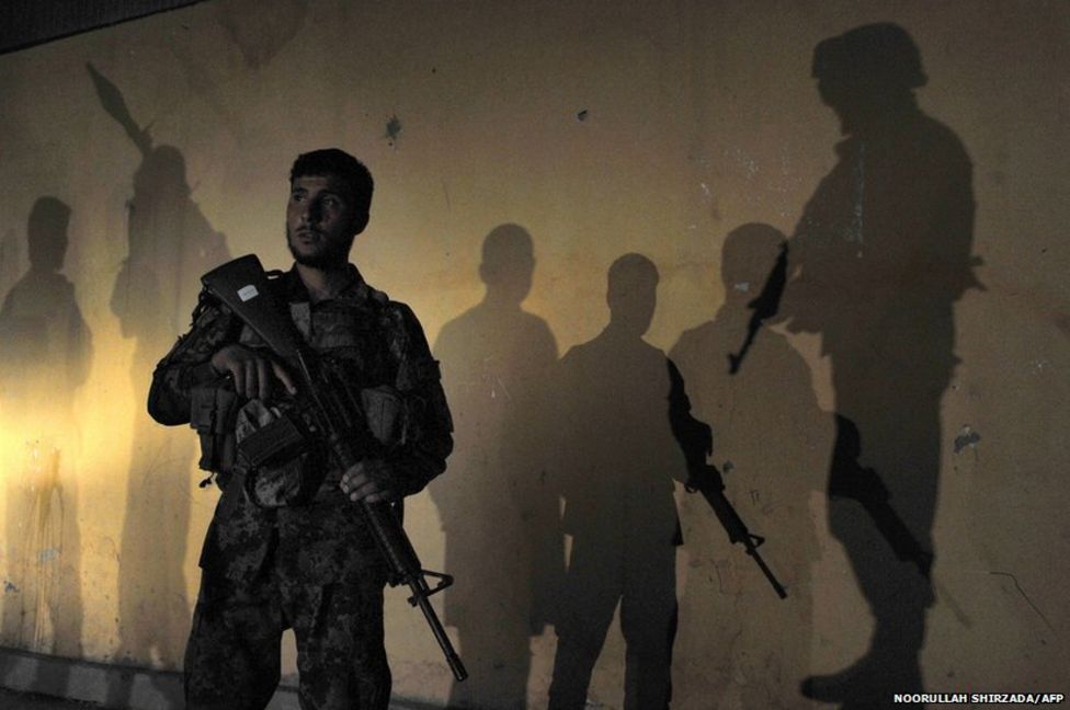 Week in pictures: 25-31 May 2013 - BBC News