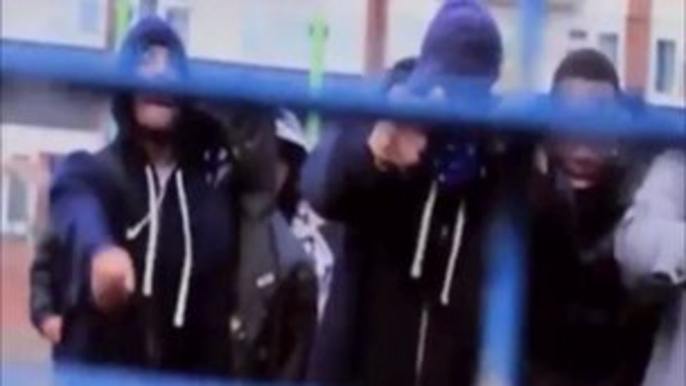 YouTube gang videos removed after Newham council request - BBC News