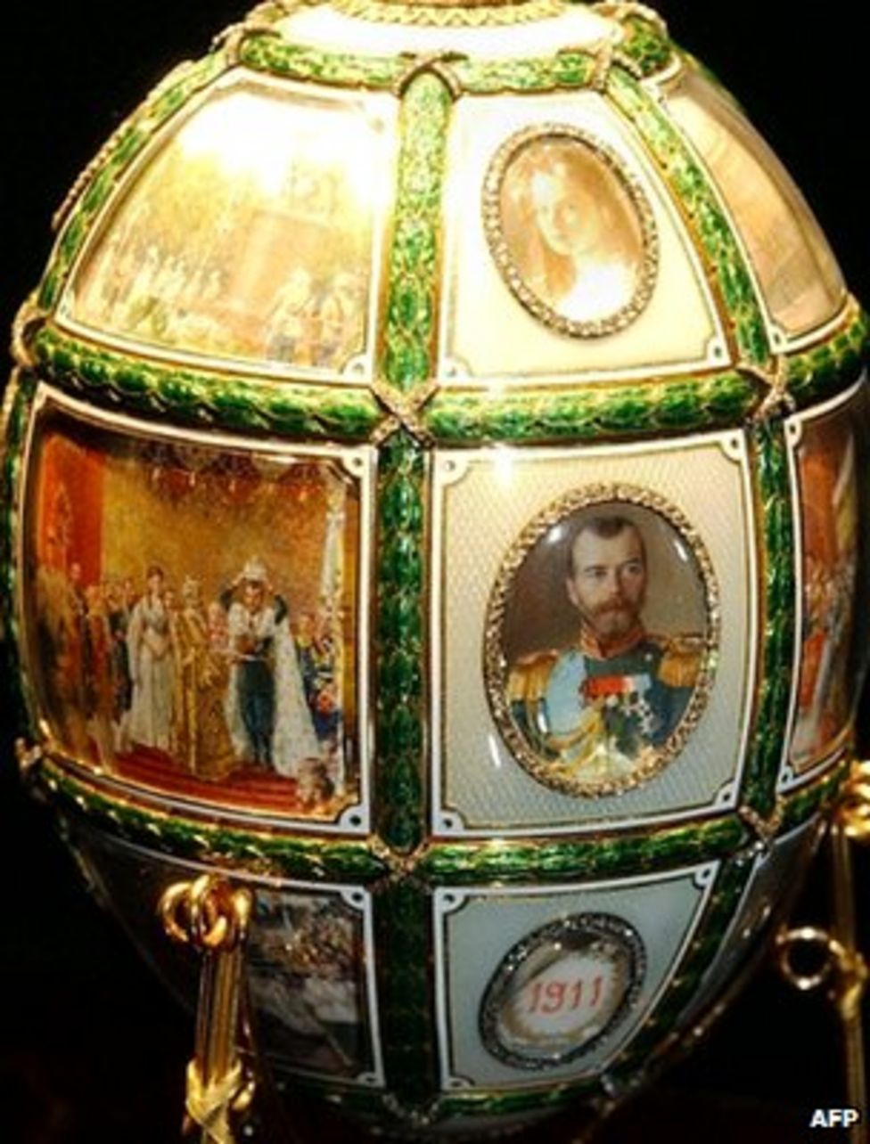 Faberge eggs become symbols of power in new Russia - BBC News