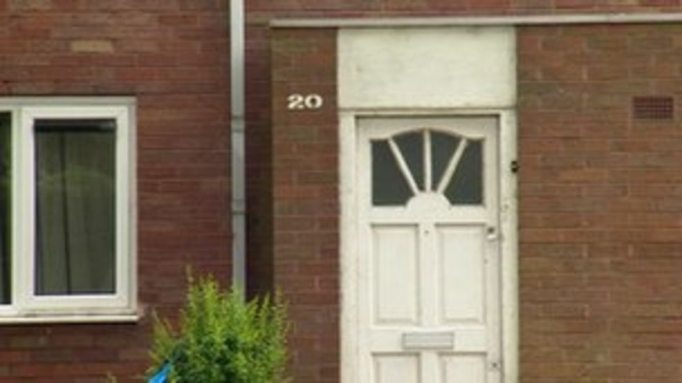 Keanu Williams case: Mother guilty of murdering toddler - BBC News