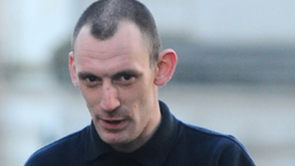 Cwmbran fire: Carl Mills 'resented attention to baby' - BBC News