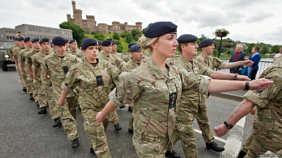 In pictures: Inverness Armed Forces Day - BBC News