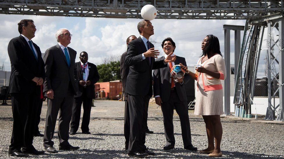 Day in pictures: 2 July 2013 - BBC News