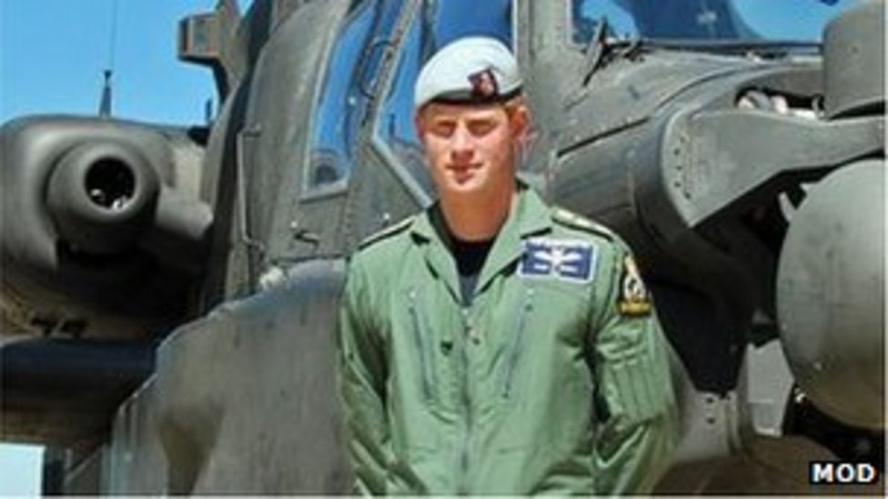Prince Harry qualifies as Apache helicopter commander - BBC News