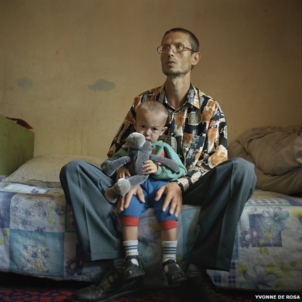In pictures: Hidden identities - BBC News