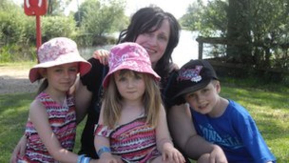 30 tips for first-time parents - BBC News