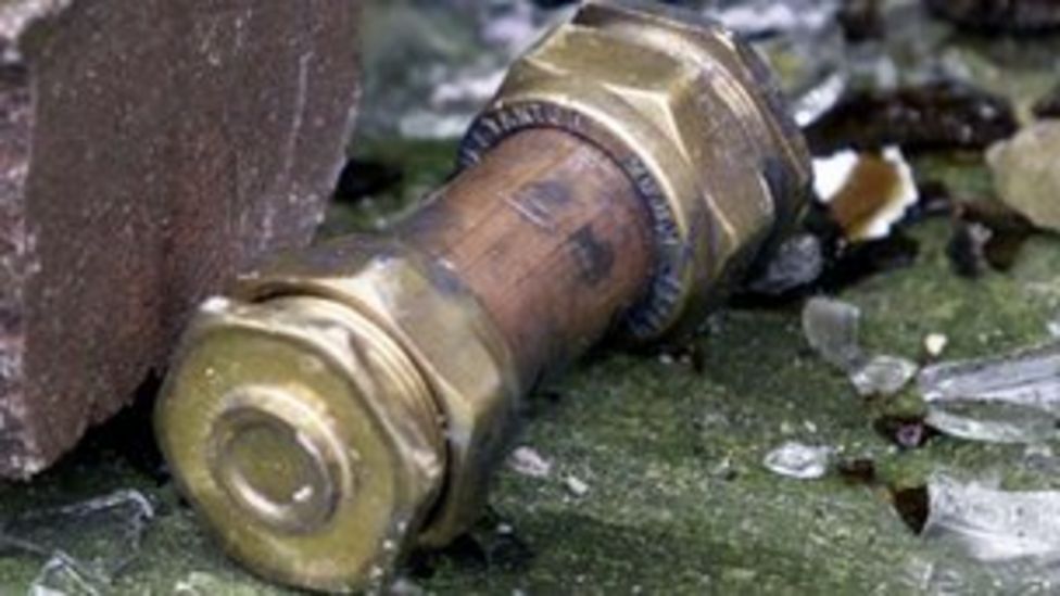 How Northern Ireland police deal with lethal riot weapons - BBC News