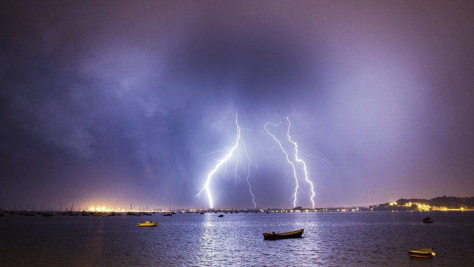Your photos of recent UK lightning - BBC Weather