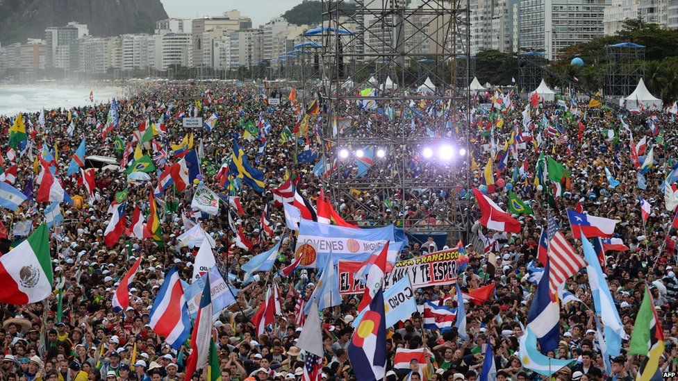 In pictures: World Youth Day in Rio - BBC News