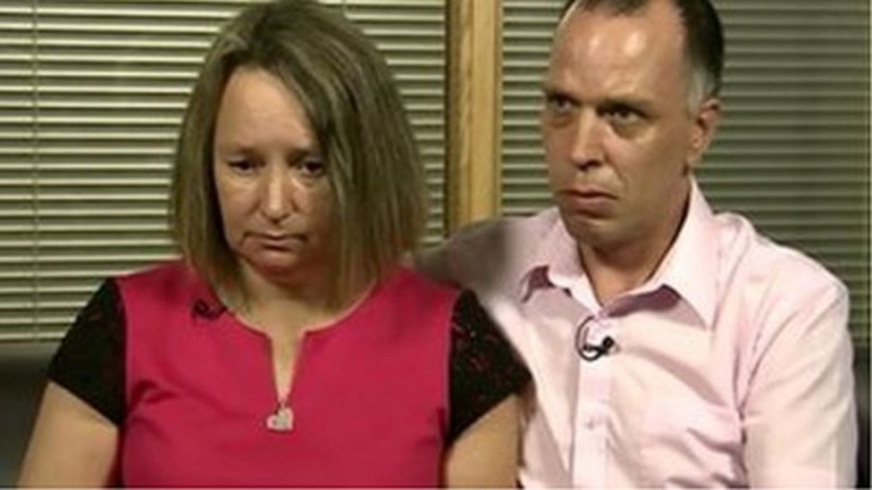 Blackpool murder victim's sisters demands longer appeal period - BBC News