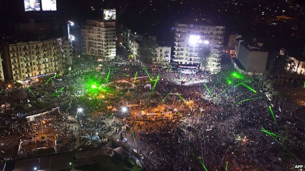 Egypt crisis: 'Scores killed' at Cairo protest - BBC News