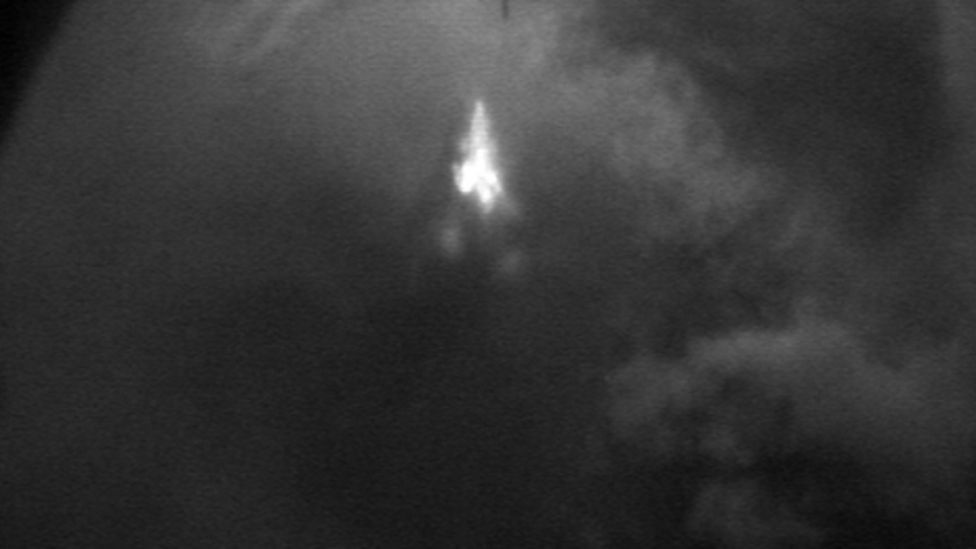 Rare atmospheric phenomenon over Armagh - BBC News