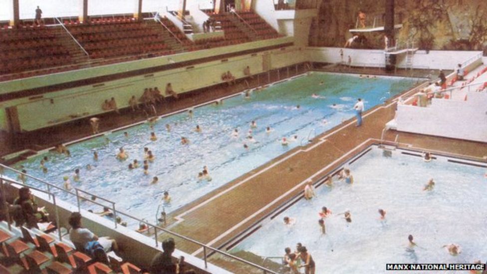 Isle of Man 'shame' over Summerland fire disaster - BBC News