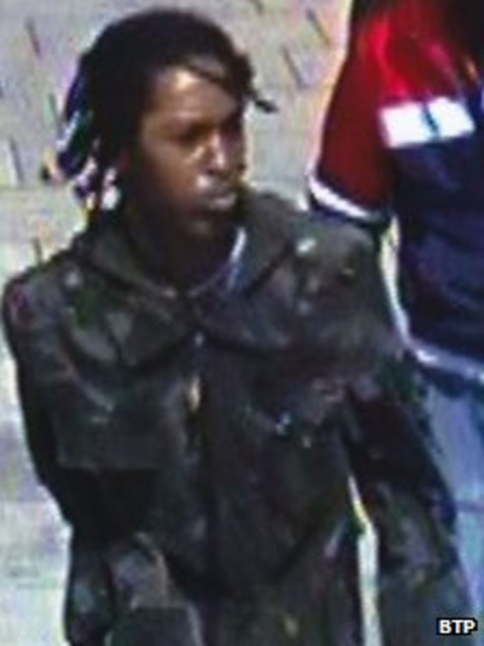 Stratford station stabbing: CCTV images released - BBC News