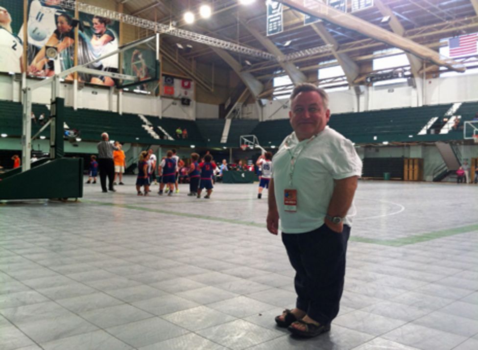 Getting bigger: A view from the World Dwarf Games - BBC News