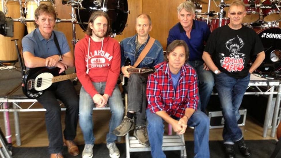 Runrig holds 40th anniversary bash - BBC News