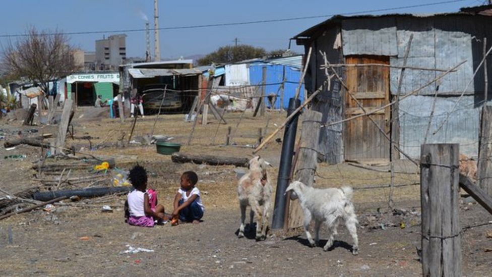 Marikana massacre: Should police be charged with murder? - BBC News