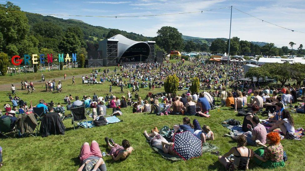 In pictures: Green Man festival 2013 opens - BBC News