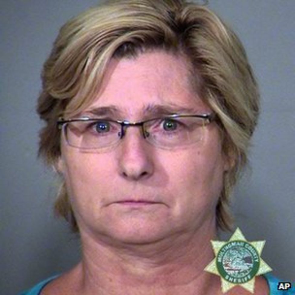 Ex-Romanian princess Irina on Oregon cockfighting charges - BBC News