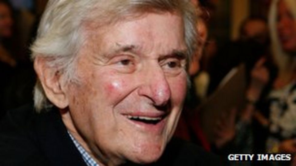 Beatles promoter Sid Bernstein dies at 95 - BBC News