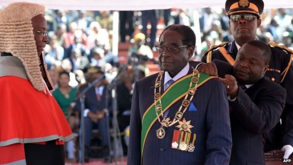 Zimbabwe's Robert Mugabe sworn in as president - BBC News