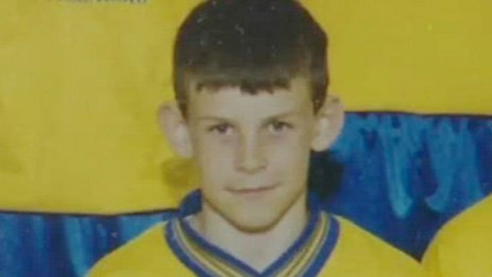 Gareth Bale: Home is where the heart is for £85m star - BBC News