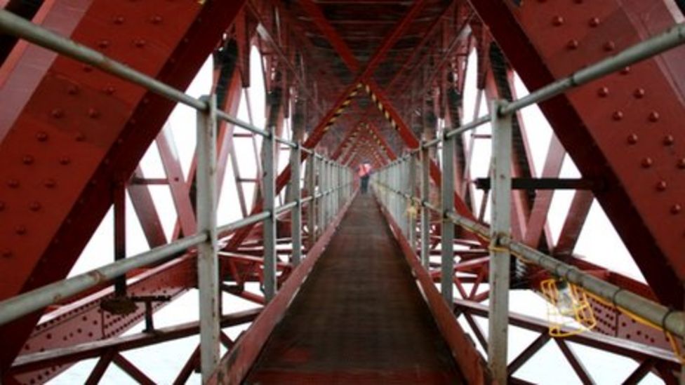 Plan for viewing platform at top of Forth Rail Bridge - BBC News