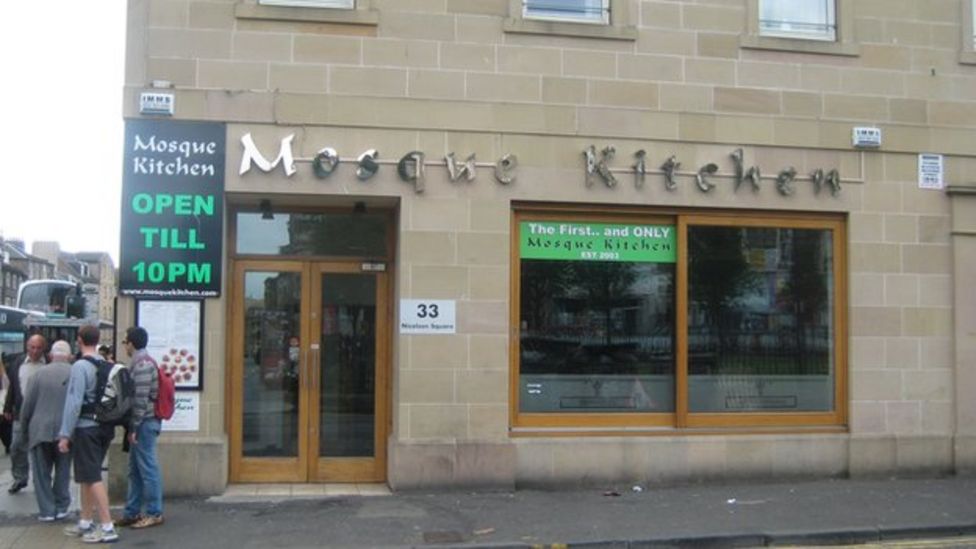 The mosque kitchen 'open to all' - BBC News