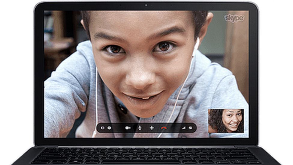 MSN Messenger to end after 15 years - BBC News