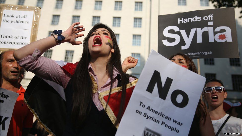 In pictures: Syria crisis deepens amid world stalemate - BBC News