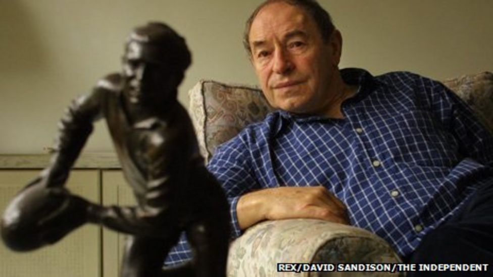 Cliff Morgan, Wales rugby great and BBC broadcaster dies at 83 - BBC News