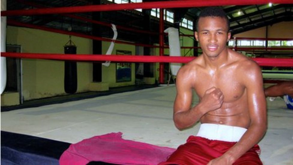 Cuba's boxers go professional - BBC News